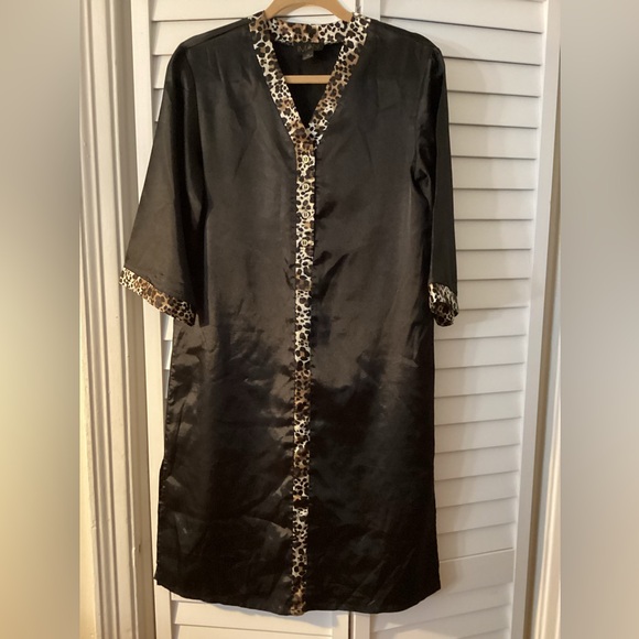 IMAN | Intimates & Sleepwear | Iman Womens Black Satin Leopardtrim ...